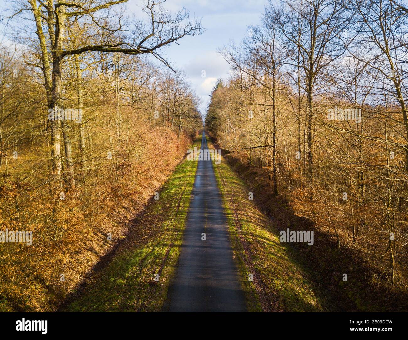 Drone view narrow road hi-res stock photography and images - Alamy