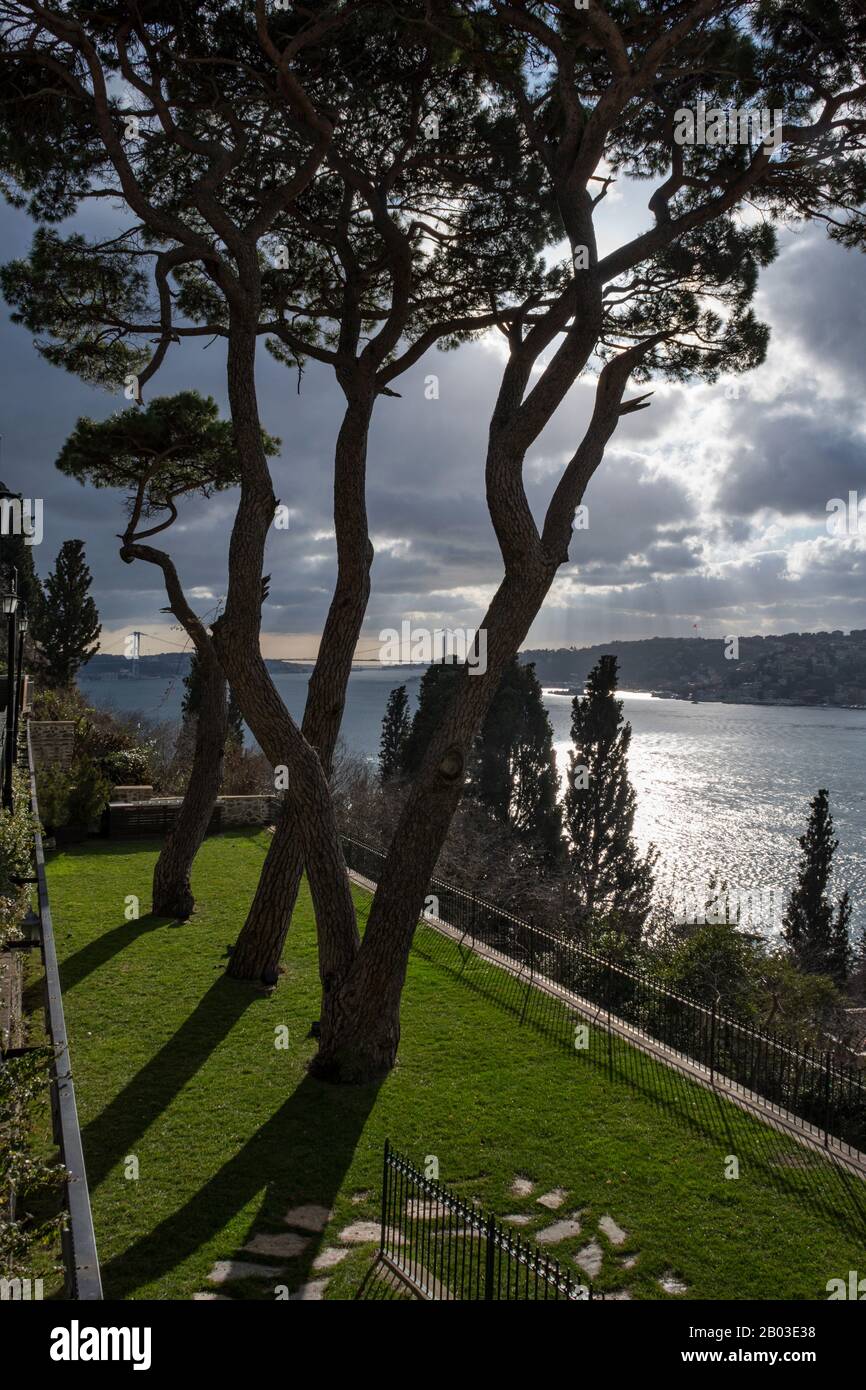 The Bosphorus Straits in Istanbul, Turkey Stock Photo - Alamy