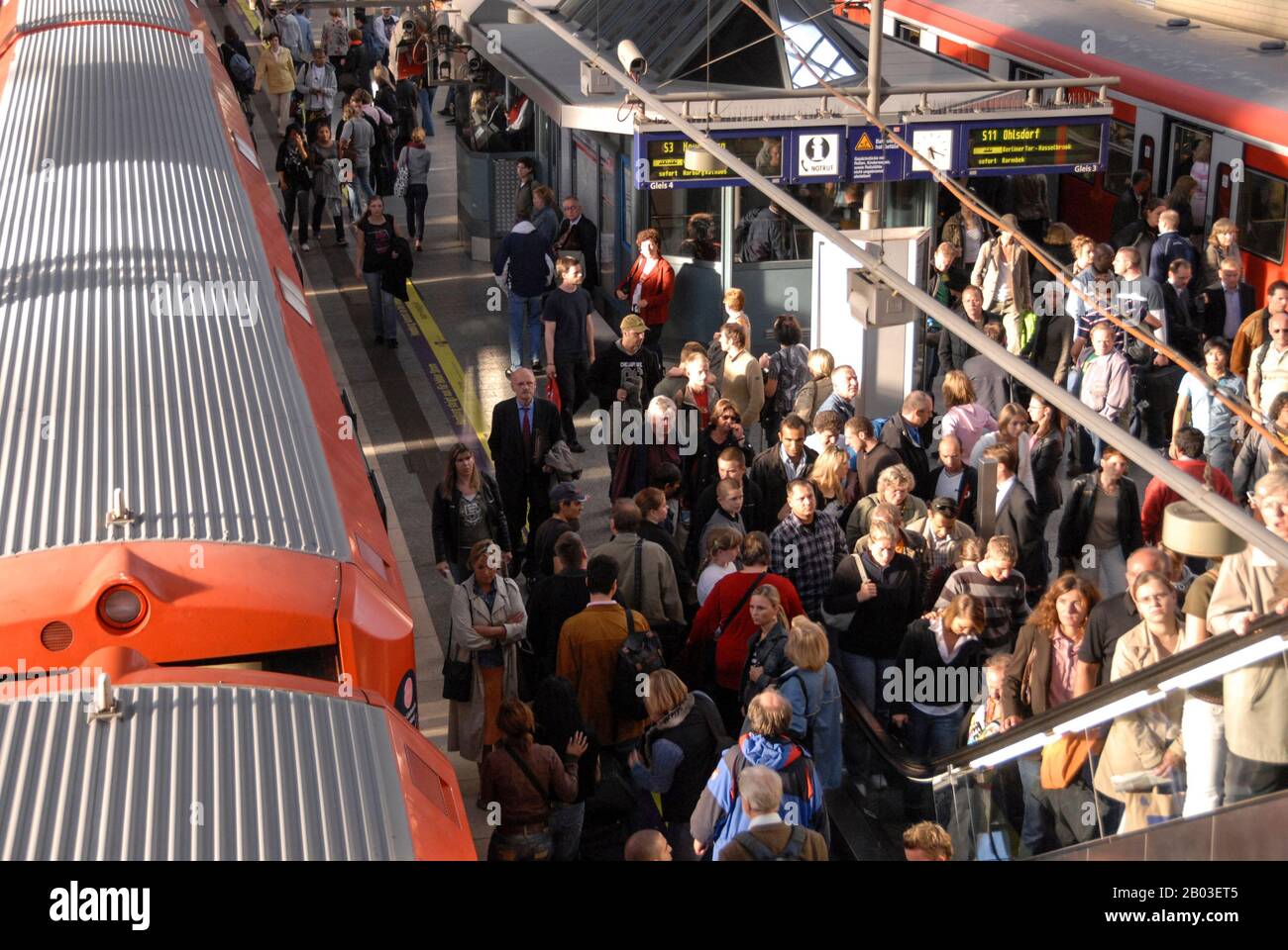 German suburbia train hi-res stock photography and images - Alamy