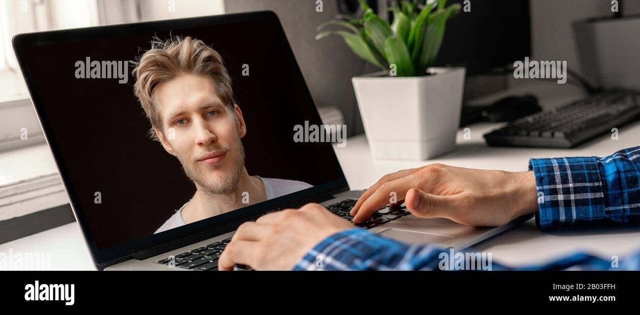 Web cam chatting hi-res stock photography and images - Alamy