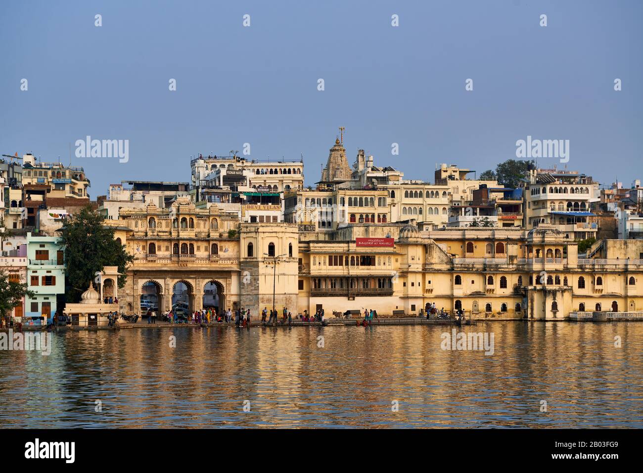panorama shot over Lake Pichola with Gangaur Ghat onto Udaipur ...