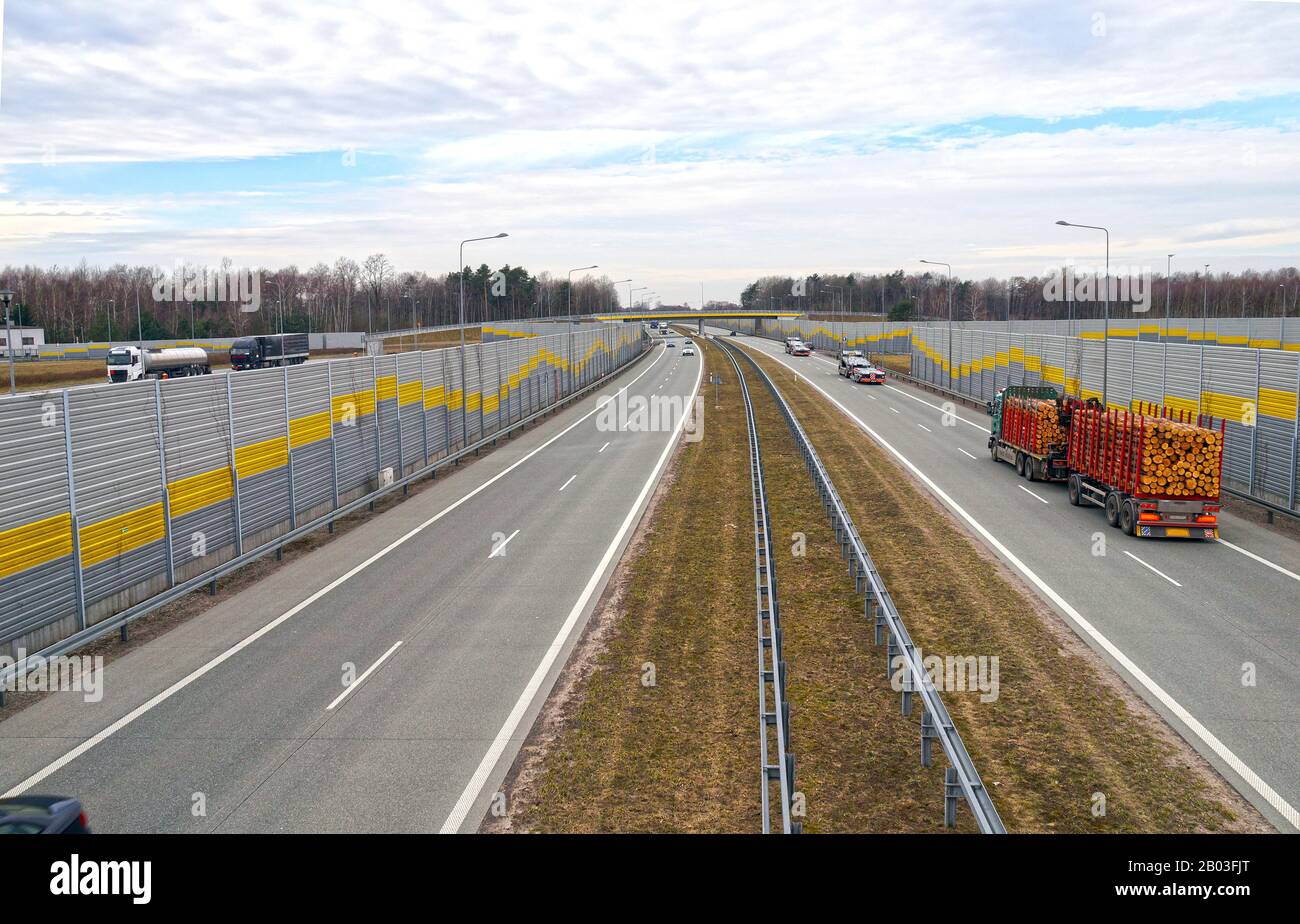 Highway sound barrier hi-res stock photography and images - Alamy
