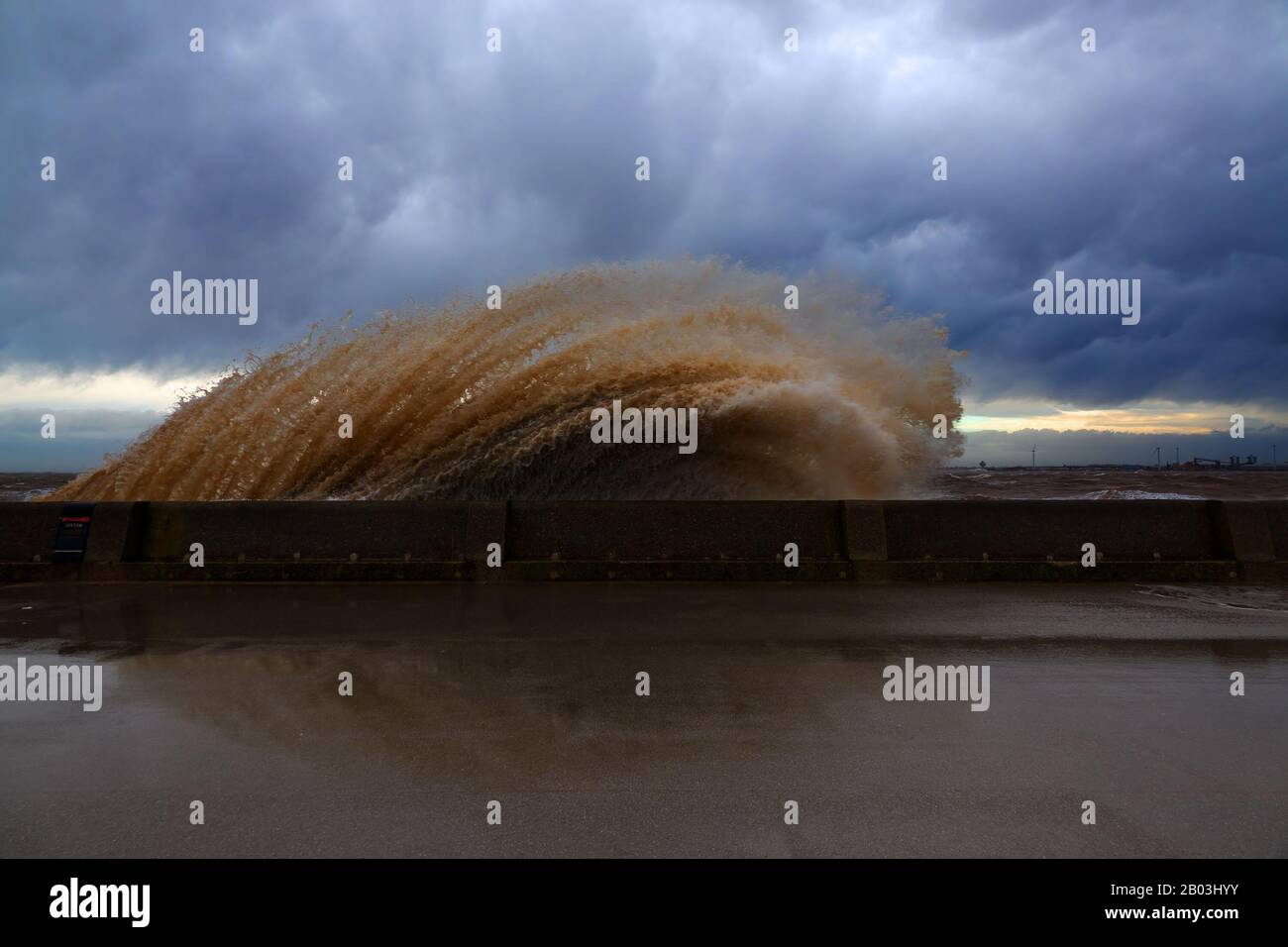 Surging sea hi-res stock photography and images - Alamy