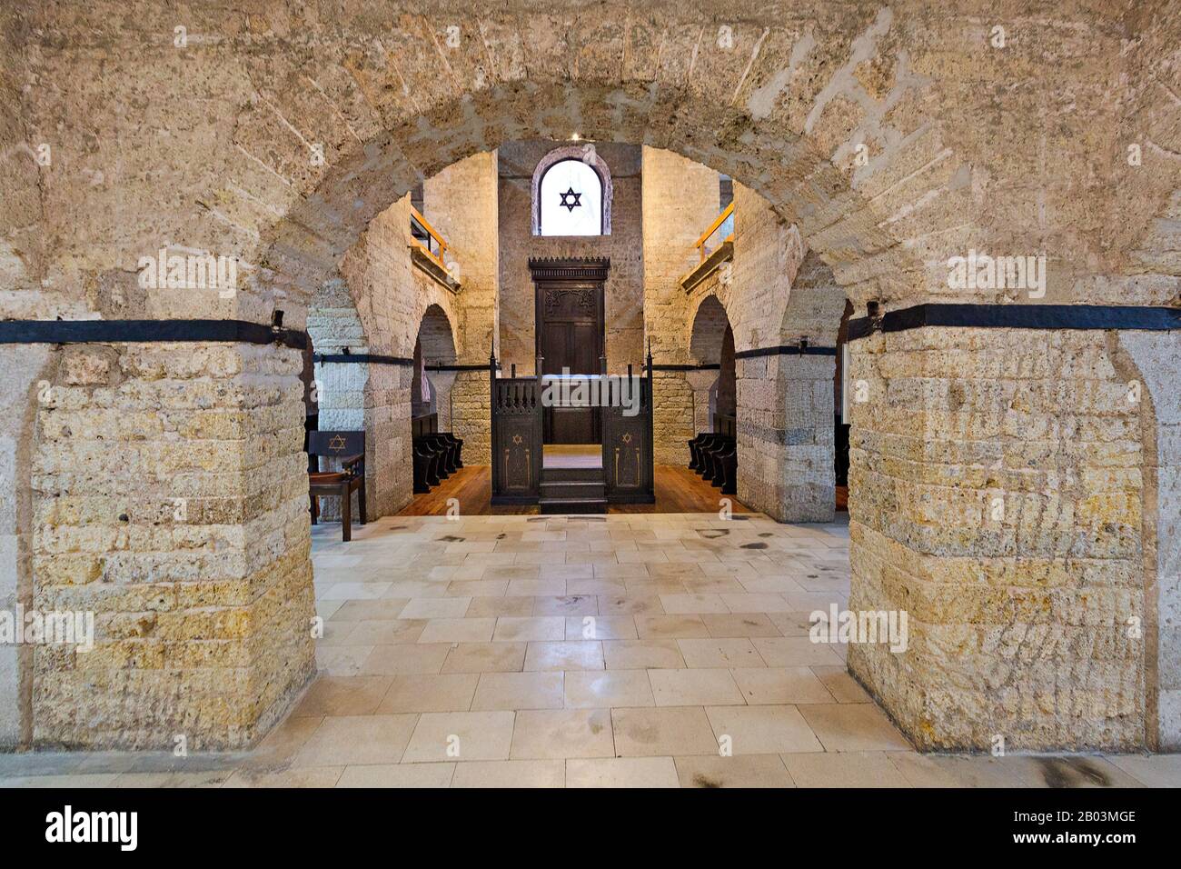 Sephardic synagogue hi-res stock photography and images - Alamy