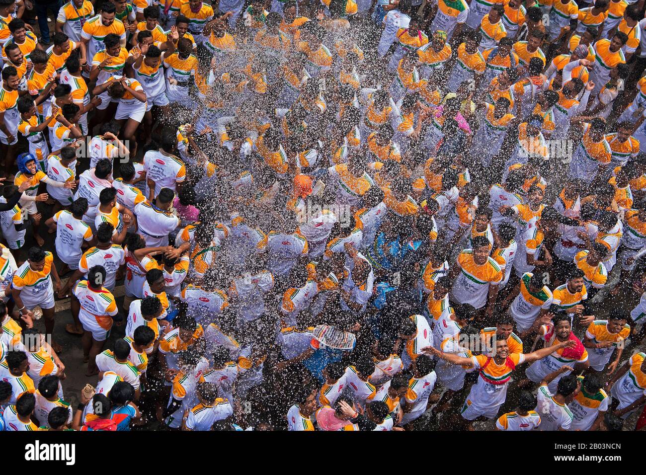 Dahi handi hi-res stock photography and images - Alamy