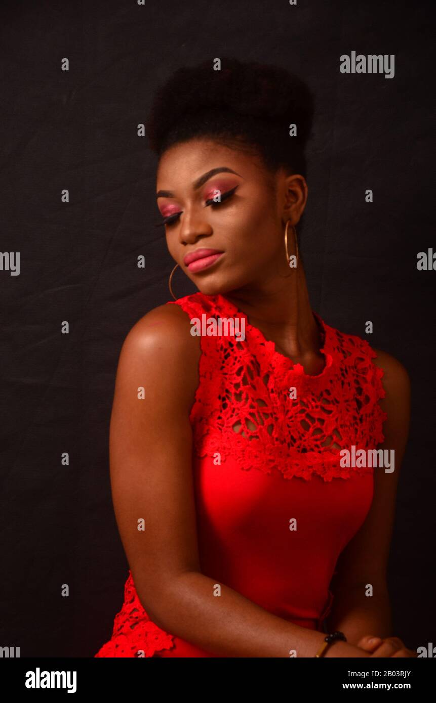 African model hi-res stock photography and images - Alamy