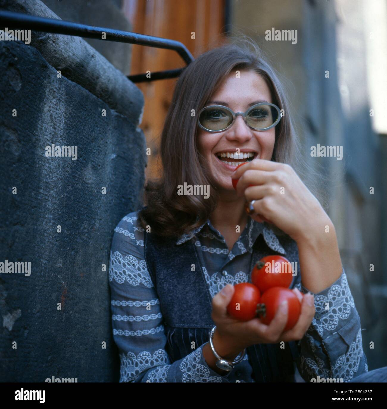 Edina pop hi-res stock photography and images - Alamy