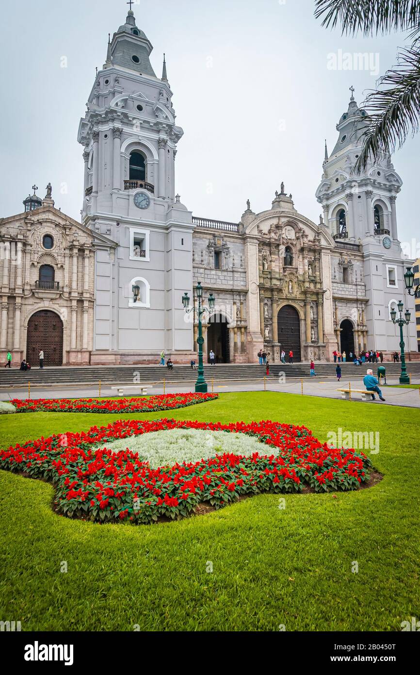 Lima, Peru, Oct 2008 -The Plaza de Armas, also known as the Plaza Mayor ...