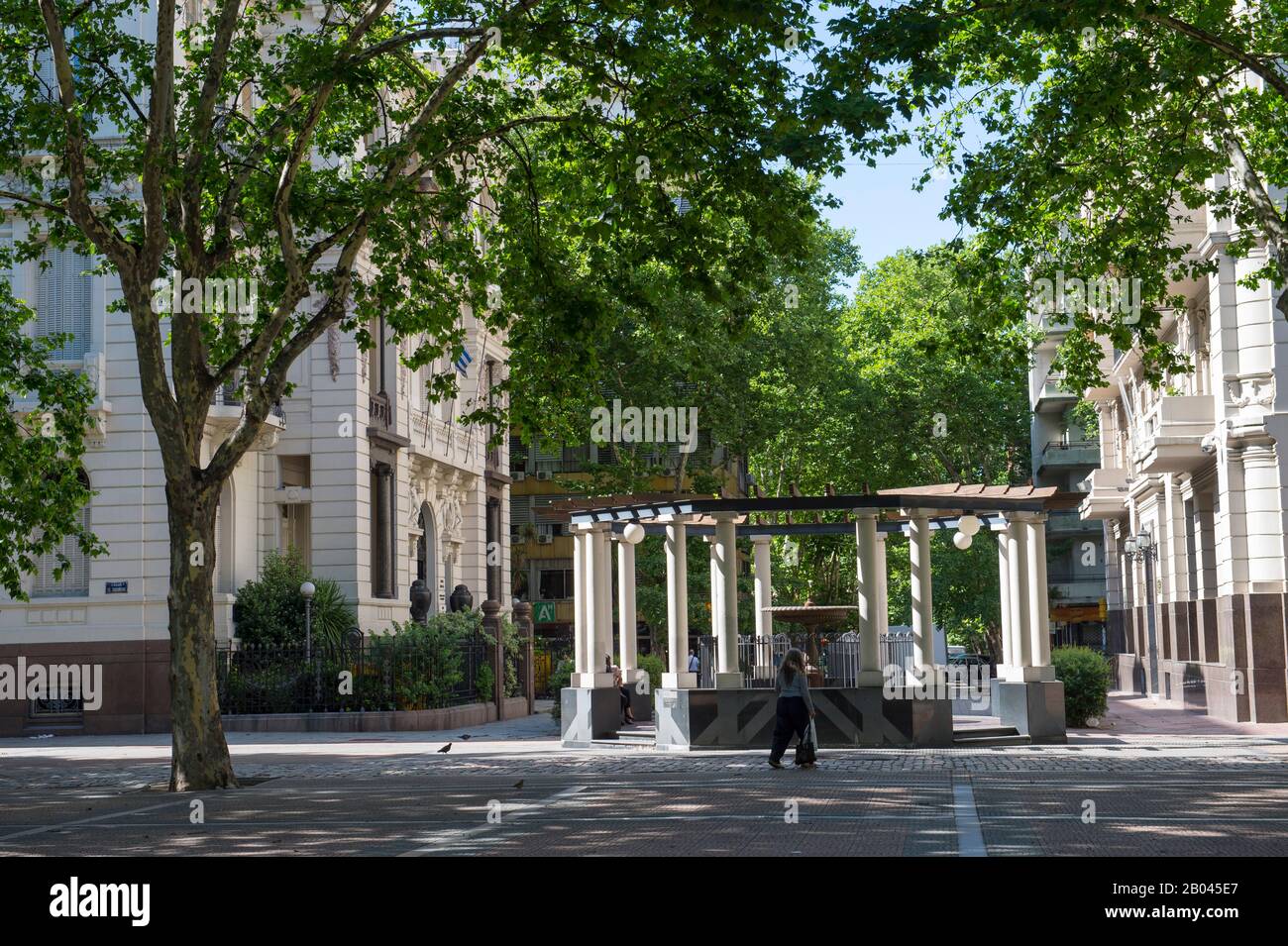 Street scene in downtown Montevideo, Uruguay Stock Photo - Alamy