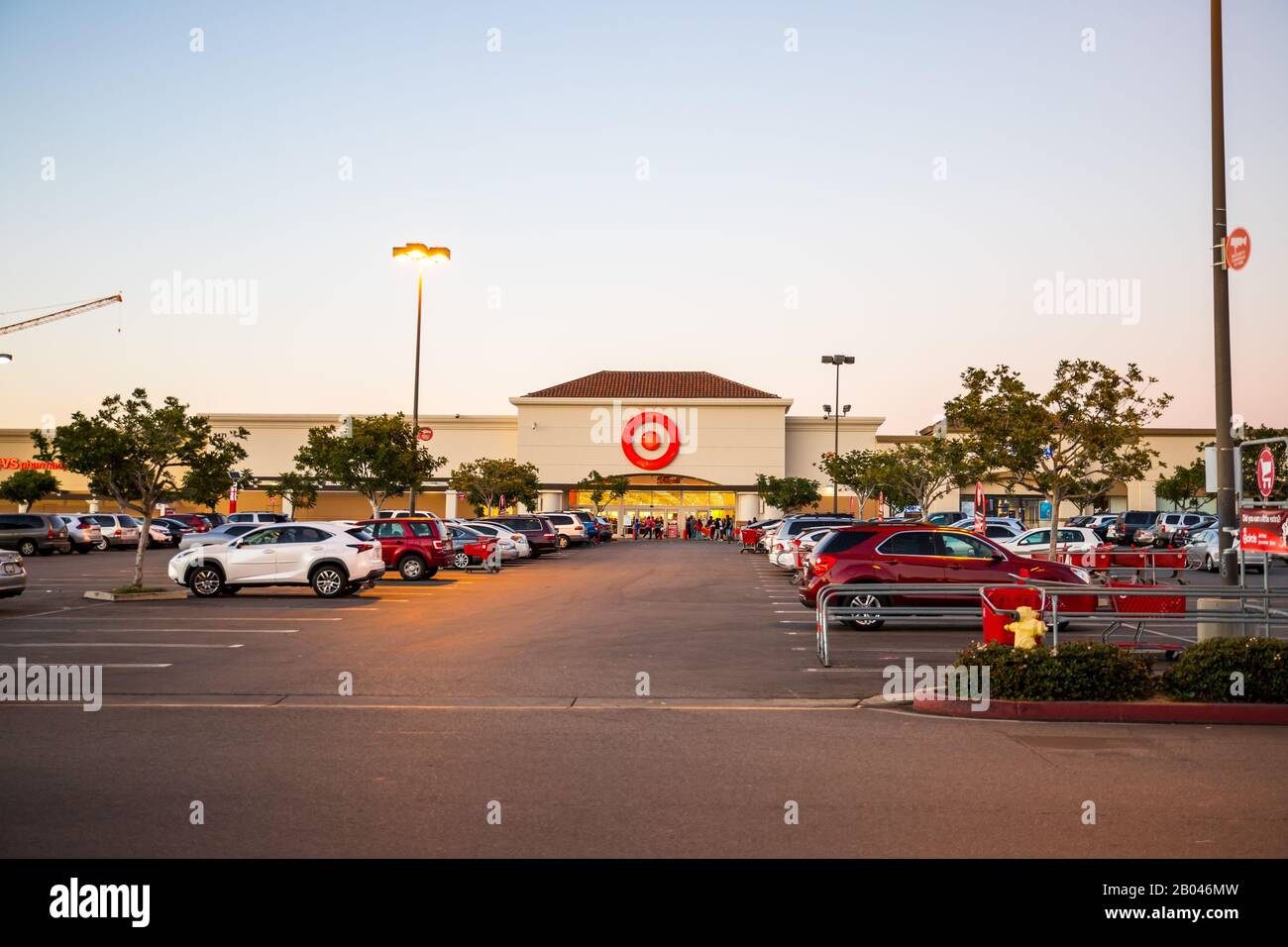 Target Shopping Cart High Resolution Stock Photography and Images - Alamy