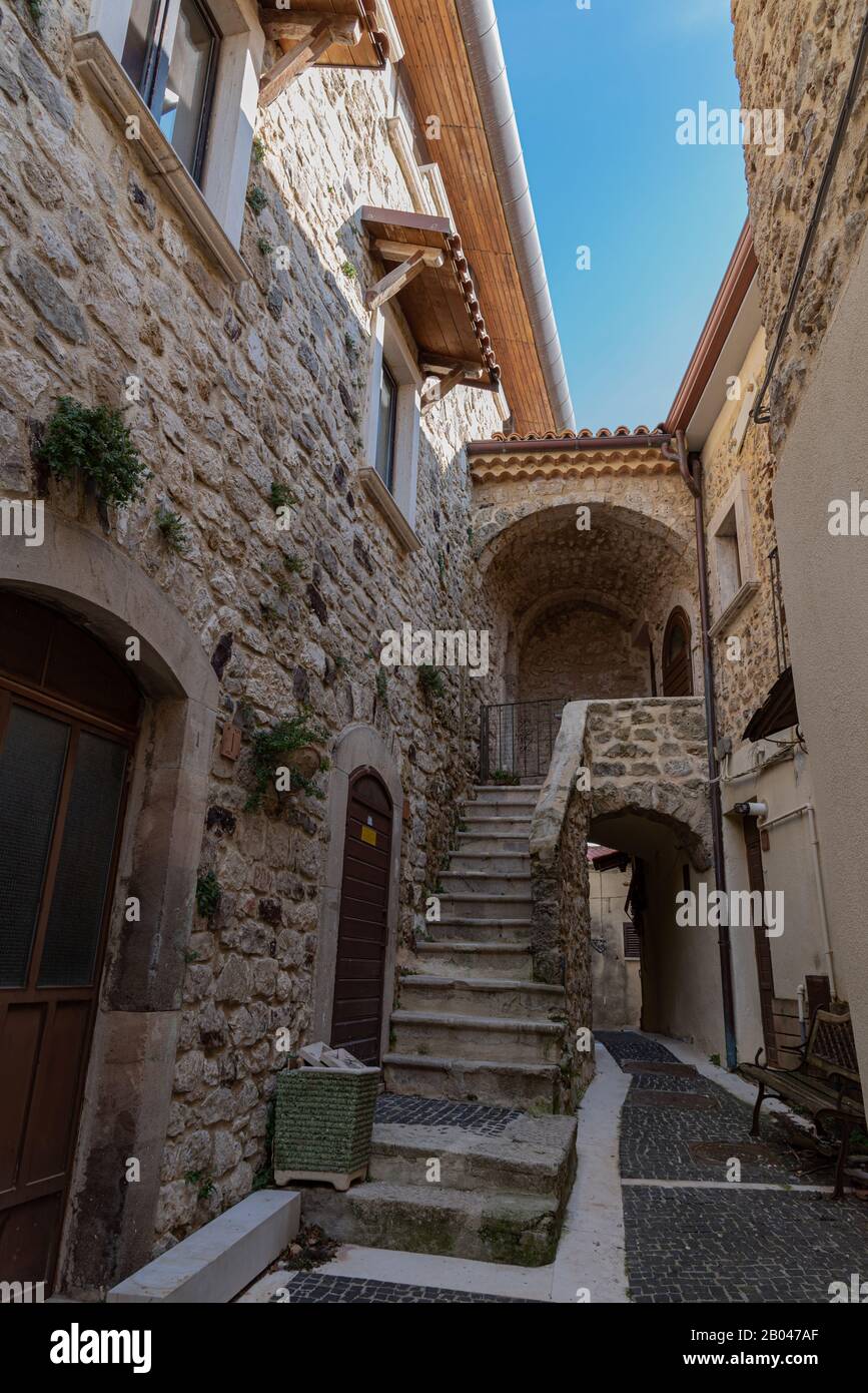 Scapoli, Isernia. Is an Italian town of 663 inhabitants in the province ...