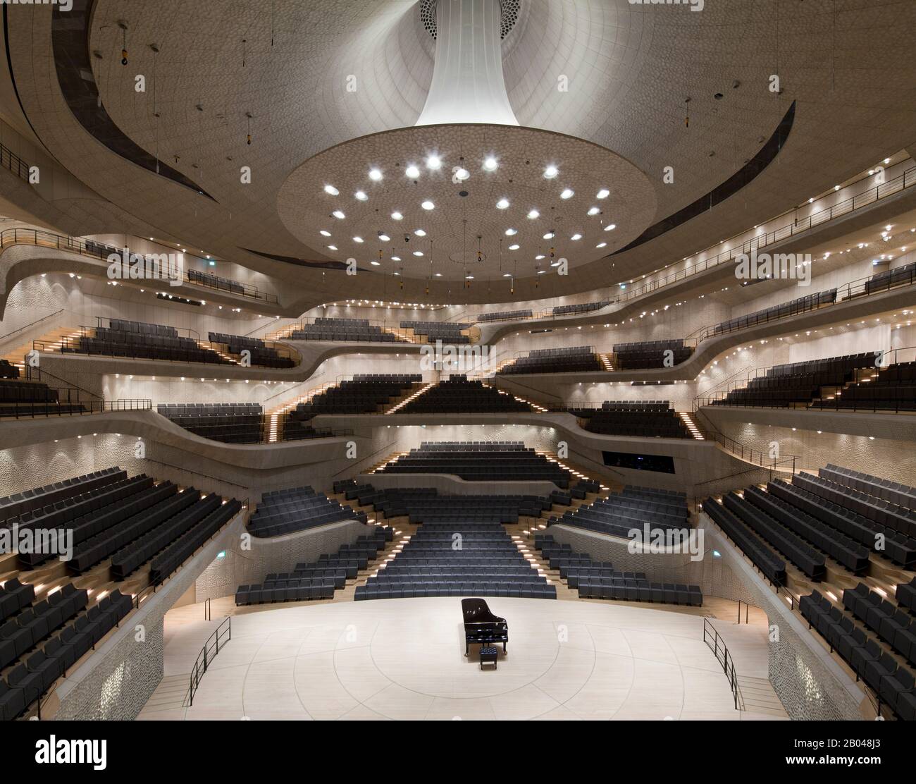 Hamburg, Elbphilharmonie, Entwurf Herzog & de Meuron, erbaut 2007-2016 ...