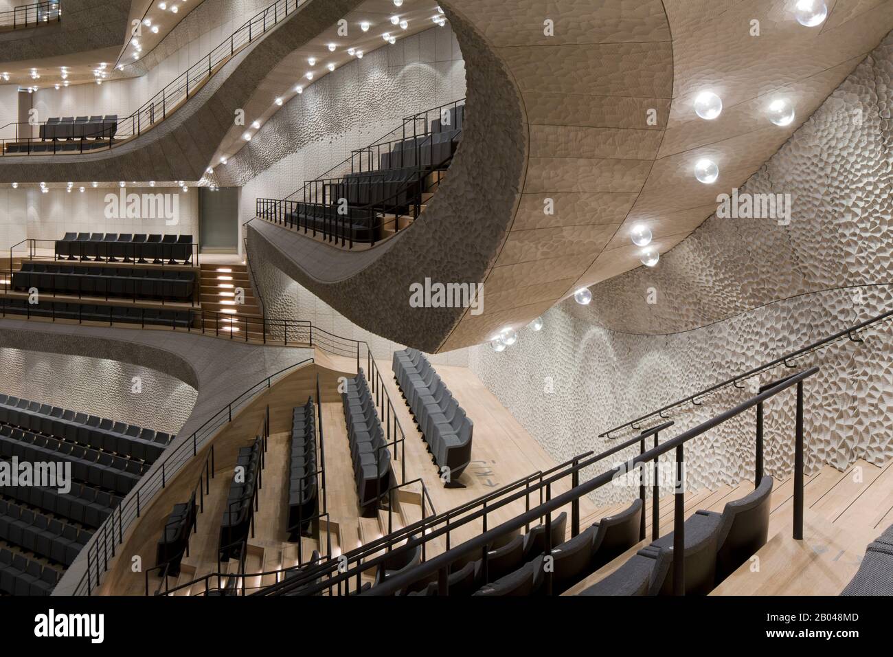 Hamburg, Elbphilharmonie, Entwurf Herzog & de Meuron, erbaut 2007-2016 ...