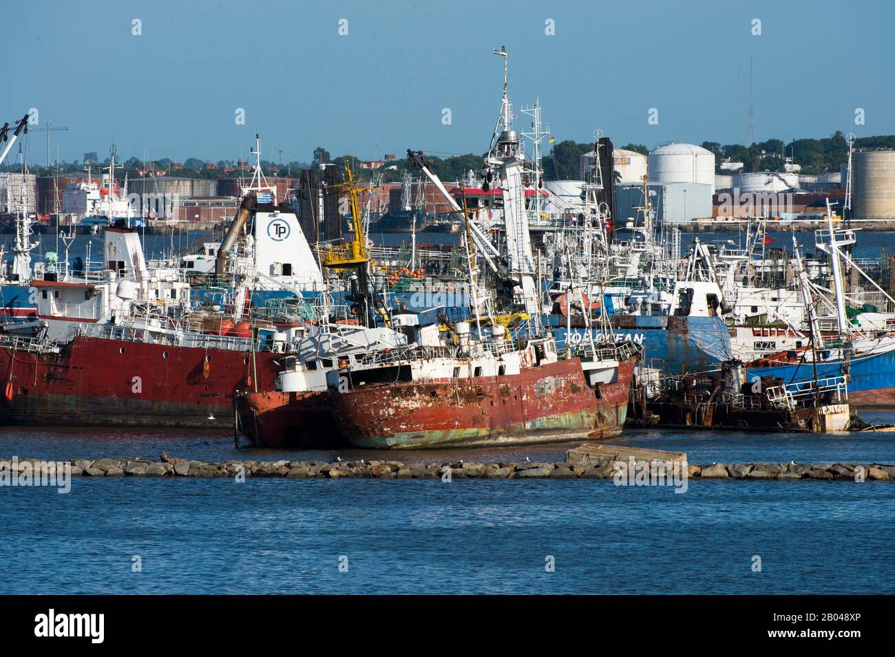 Old ships port hi-res stock photography and images - Alamy