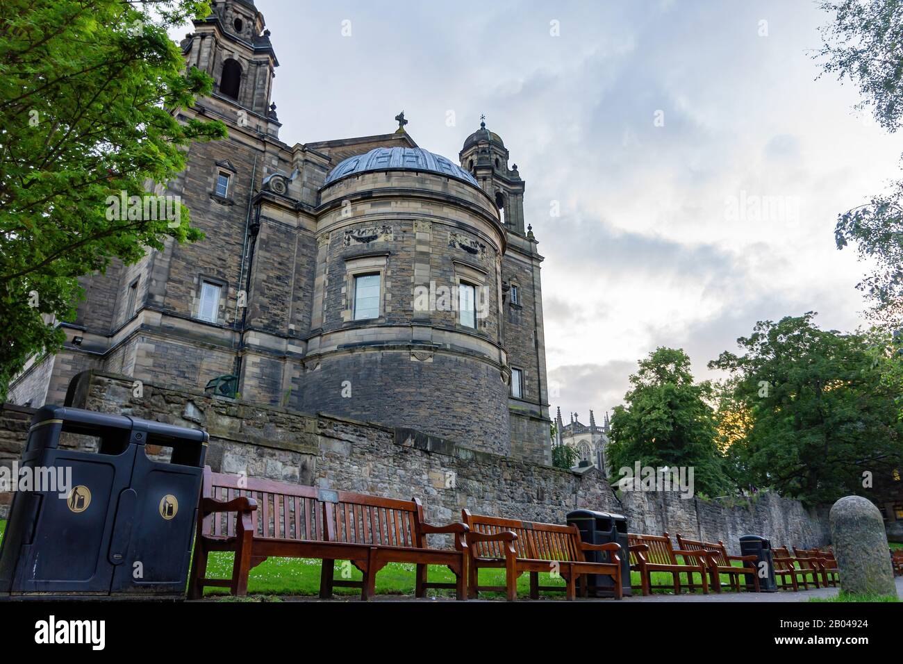 Church of st cuthbert hi-res stock photography and images - Alamy