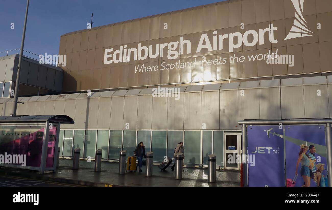 Edinburgh airport terminal hi-res stock photography and images - Alamy