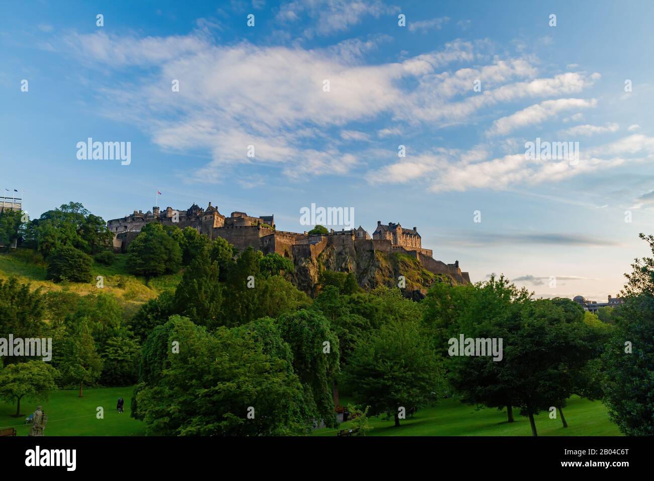 Afternoon sunny view of the Ediburgh Castle at Edinburgh, United ...