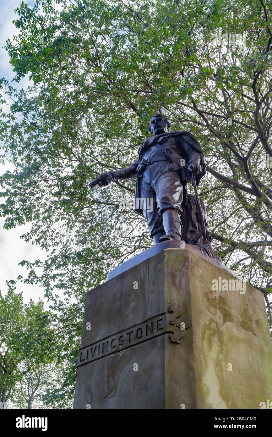 Morning view of the David Livingstone Statue at Edinburgh, United ...