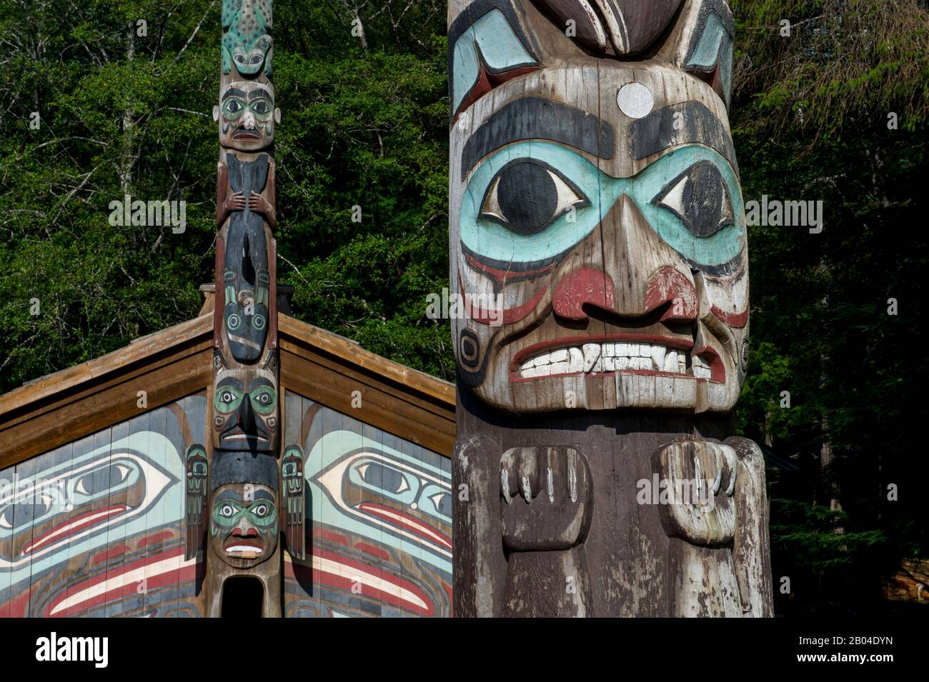 Tlingit clan house hi-res stock photography and images - Alamy