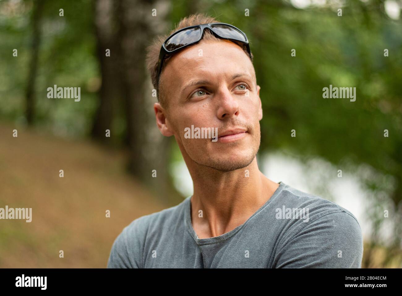Man around town hi-res stock photography and images - Alamy