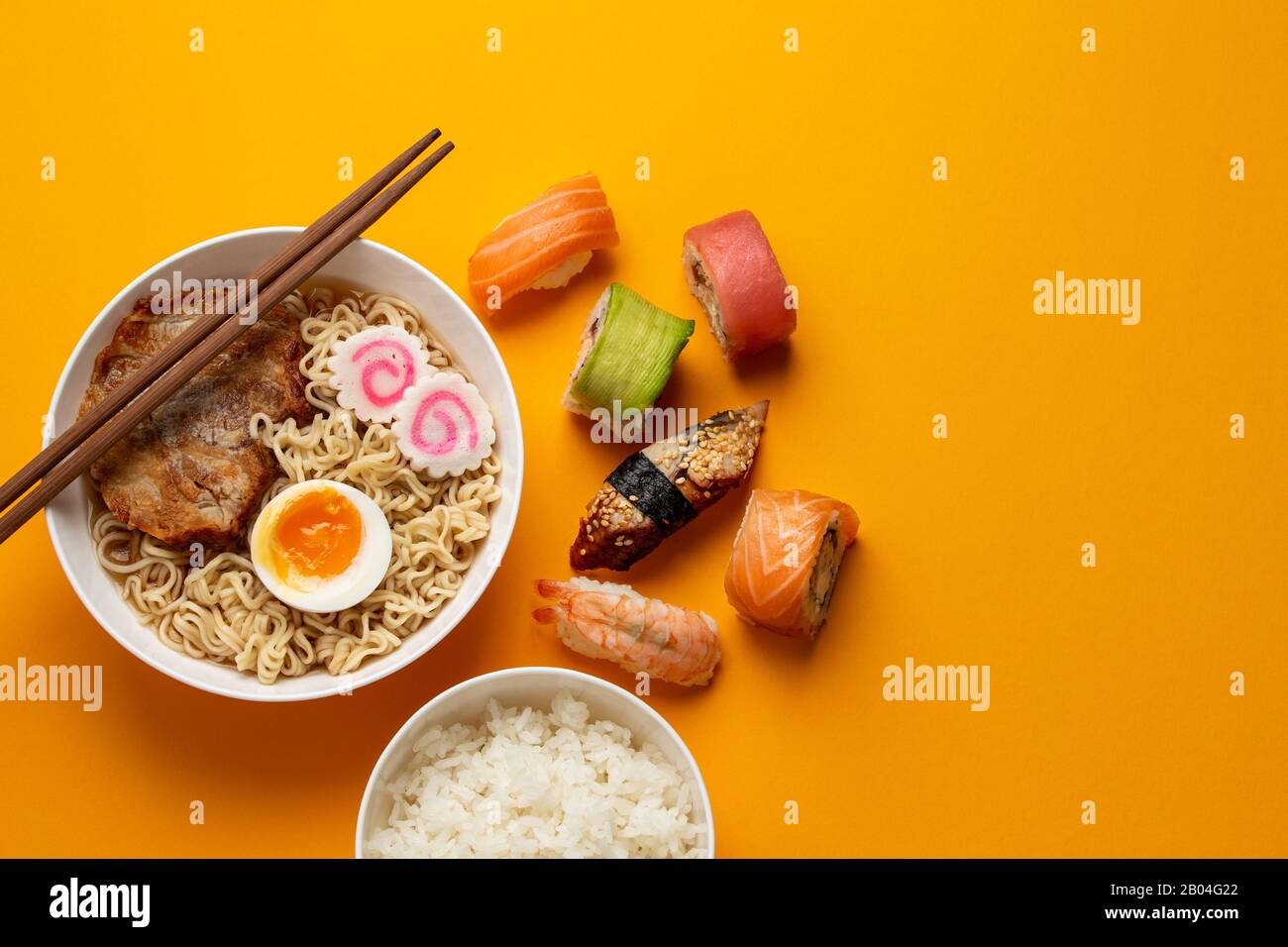 Japanese dishes set Stock Photo - Alamy