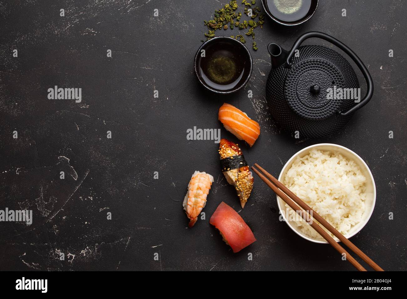 Japanese dishes set Stock Photo - Alamy