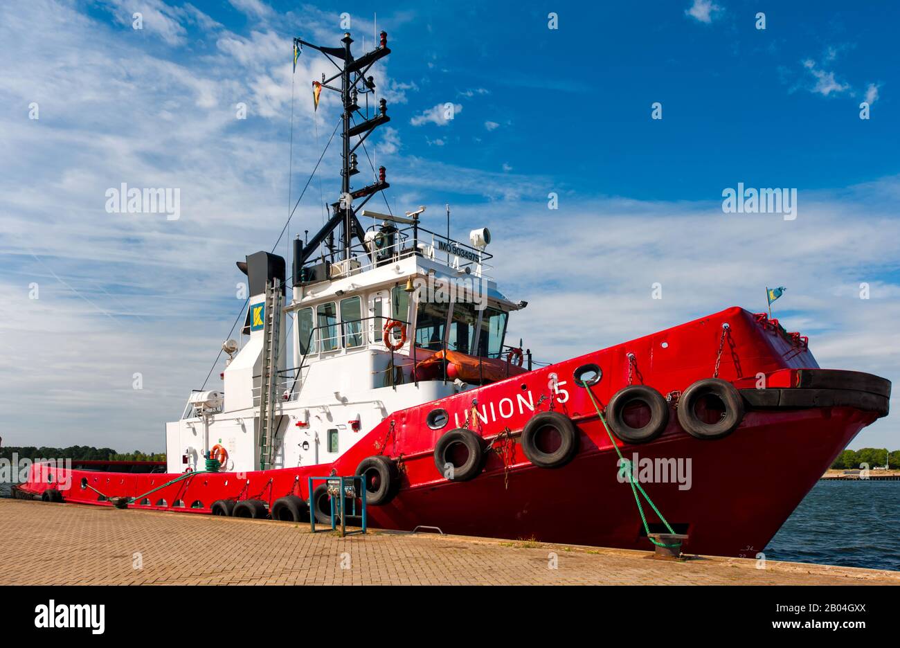 Tugboat Union 5 is anchored on the canal from Ghent to Terneuzen Stock ...
