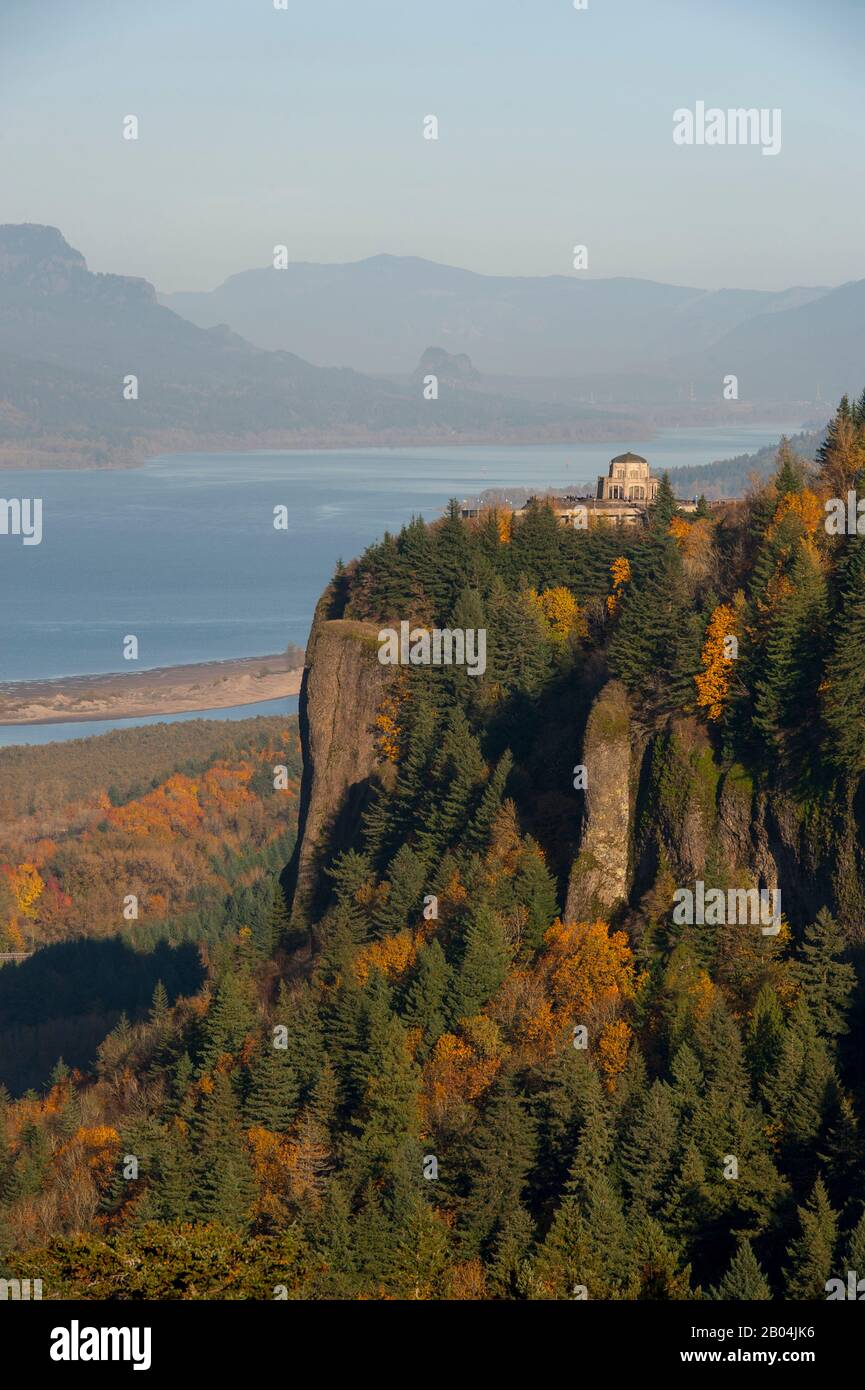 View of the Columbia River gorge with the Vista House in the fall from ...