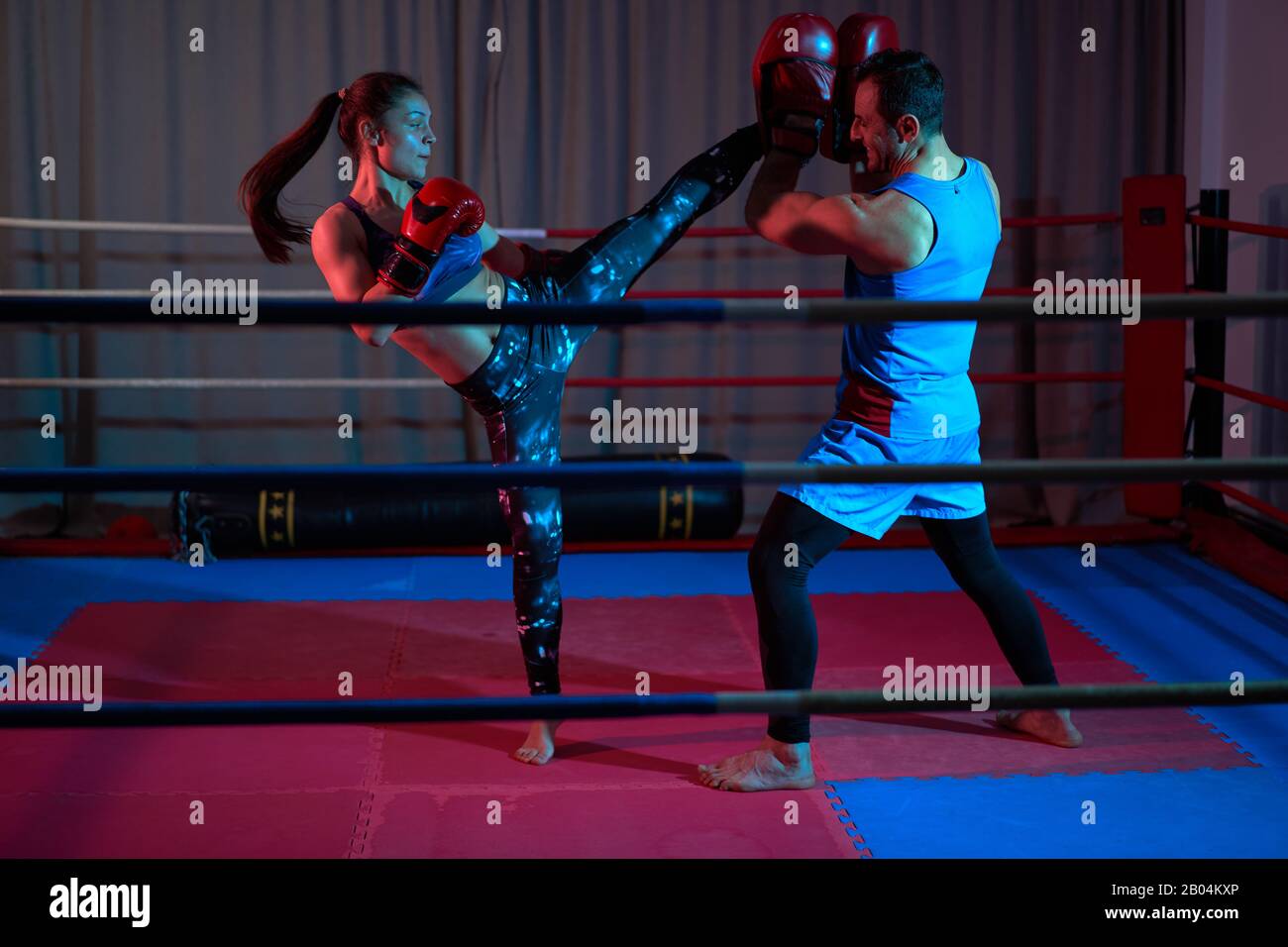 Female boxer action in the ring hi-res stock photography and images - Alamy