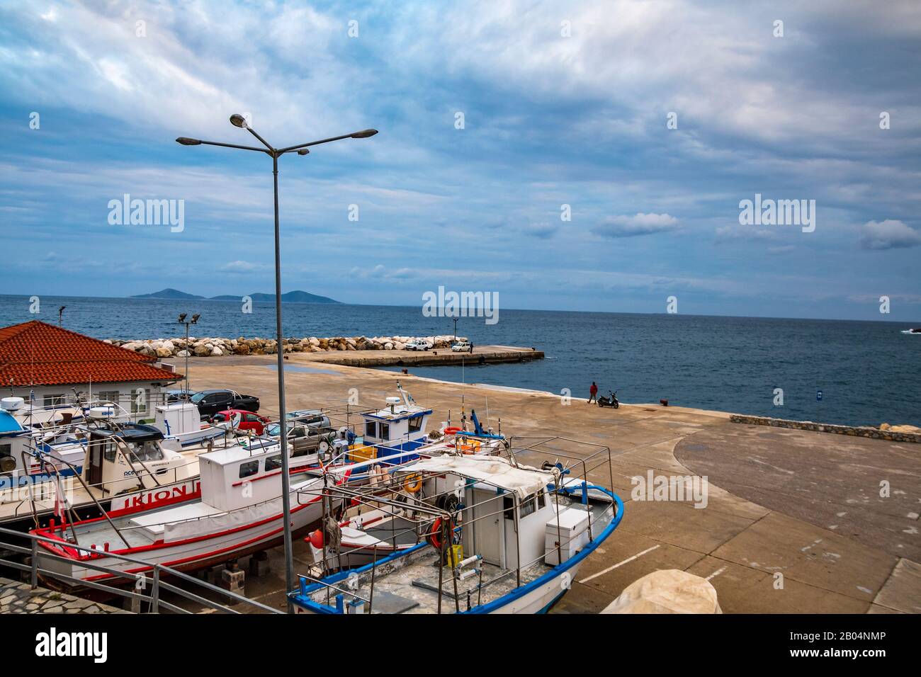 Patitiri old town alonissos greece hi-res stock photography and images ...