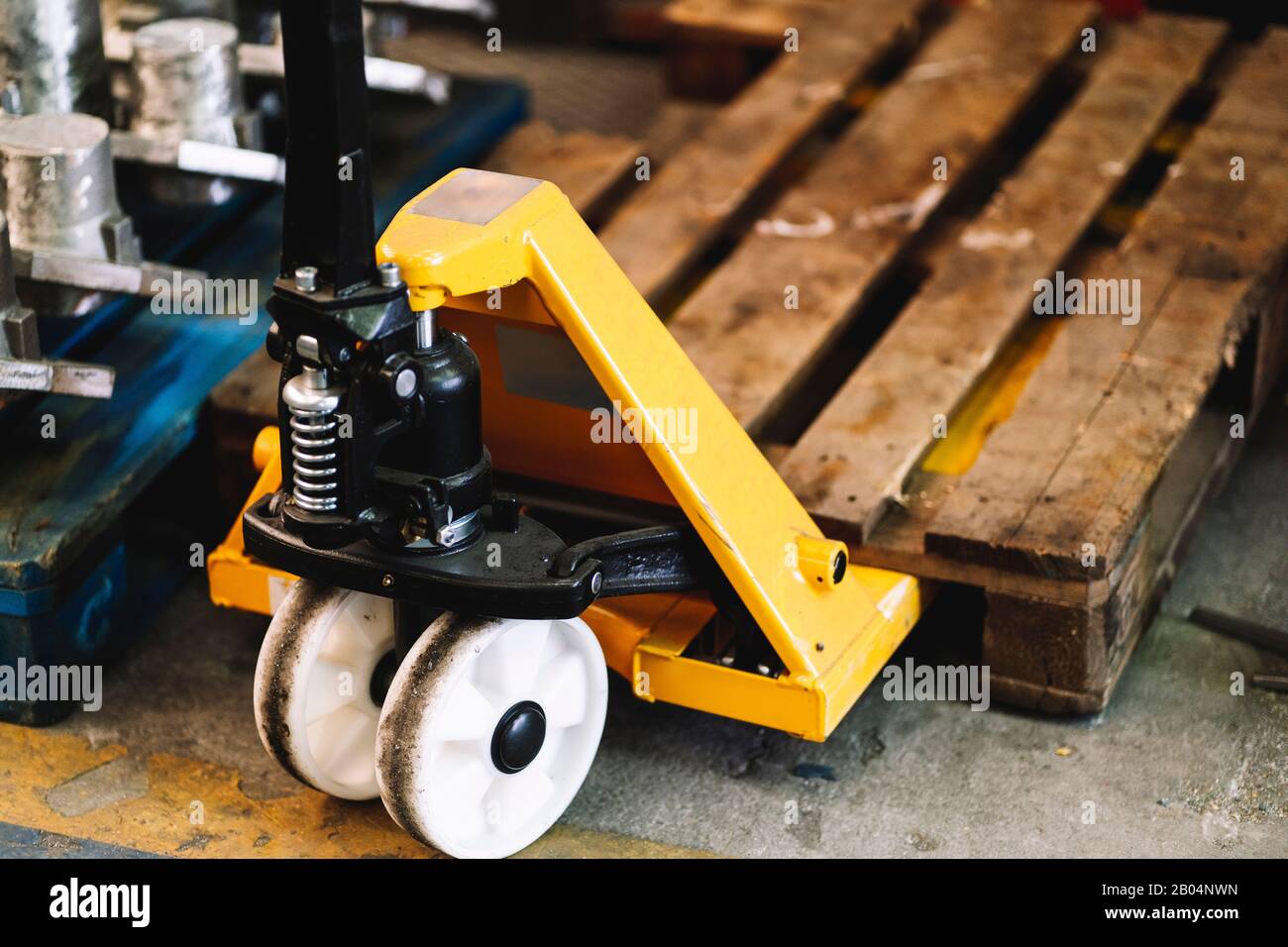 Pallet carrier hi-res stock photography and images - Alamy