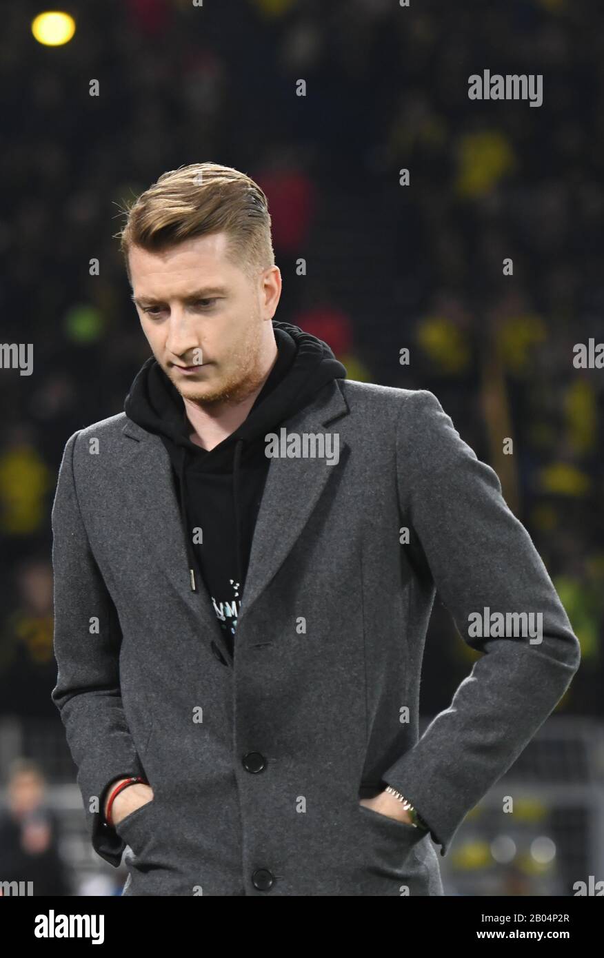 Dortmund, Germany. 18th Feb, 2020. Football: Champions League, Borussia ...