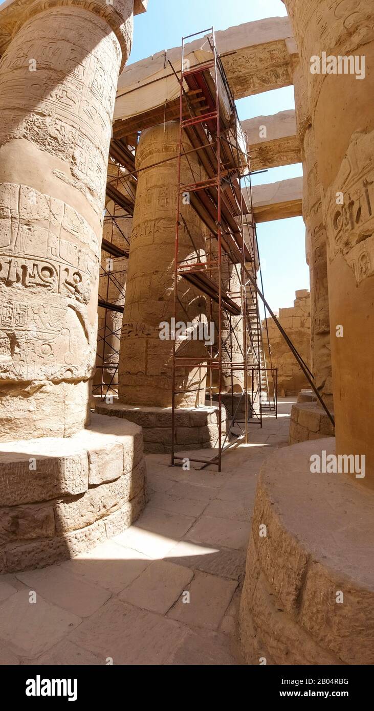 Karnak temple egypt reconstruction hi-res stock photography and images ...