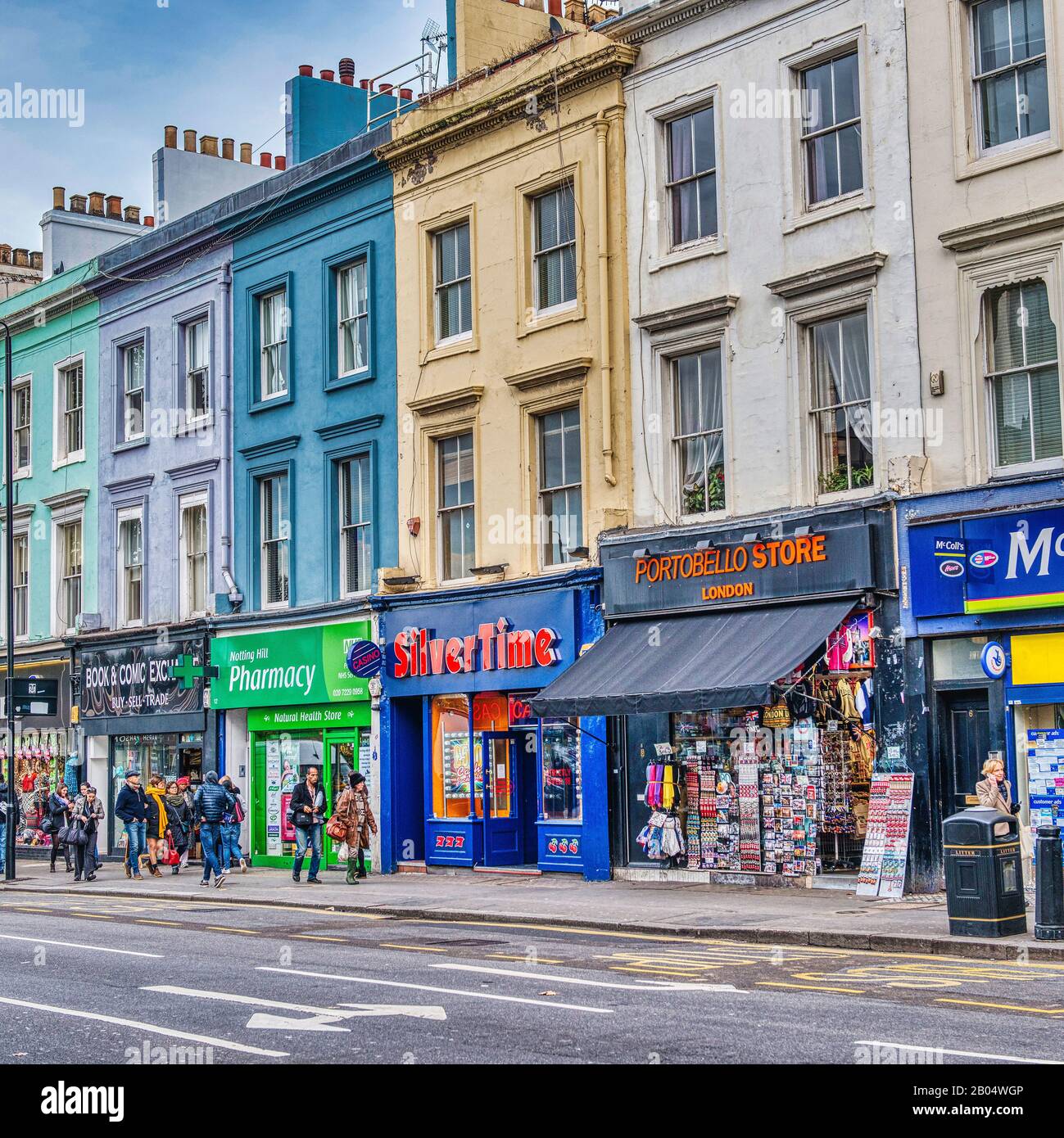 Colourful shop facades hi-res stock photography and images - Alamy