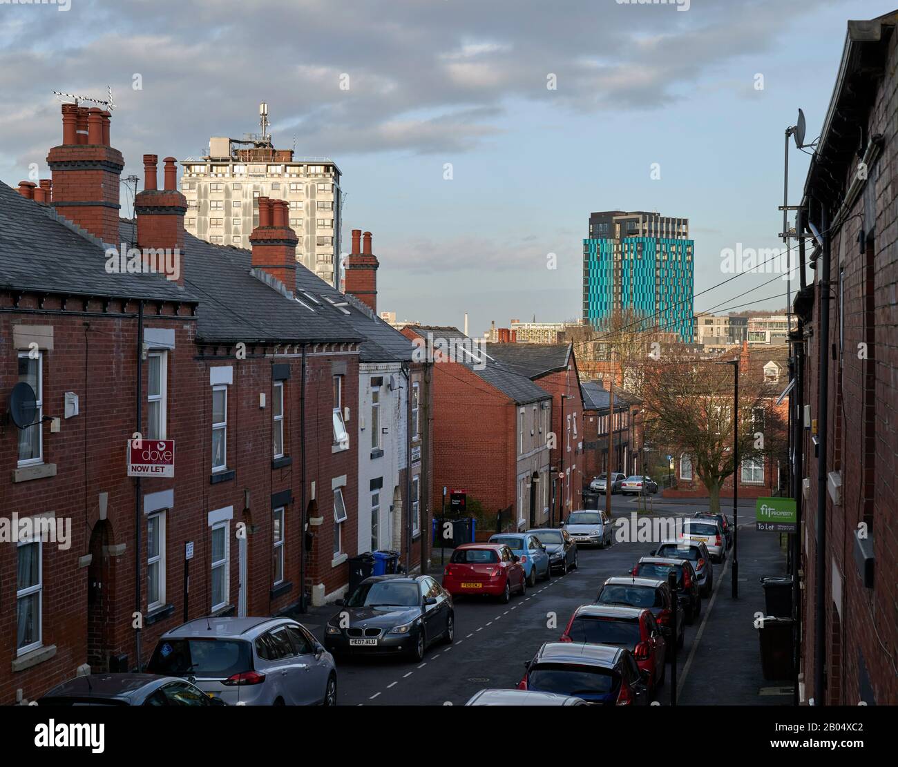 Tower blocks sheffield hi-res stock photography and images - Alamy