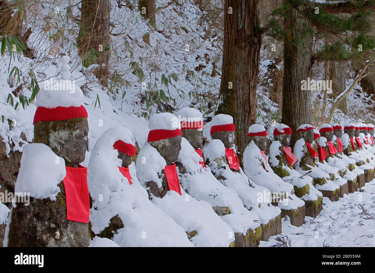 Narabijizo, Bakejizo, jizo stone statues,buddhist guardian deities in ...