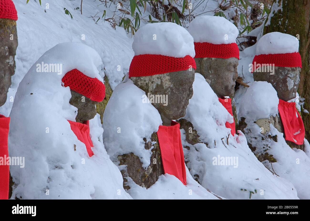 Narabijizo, Bakejizo, jizo stone statues,buddhist guardian deities in ...