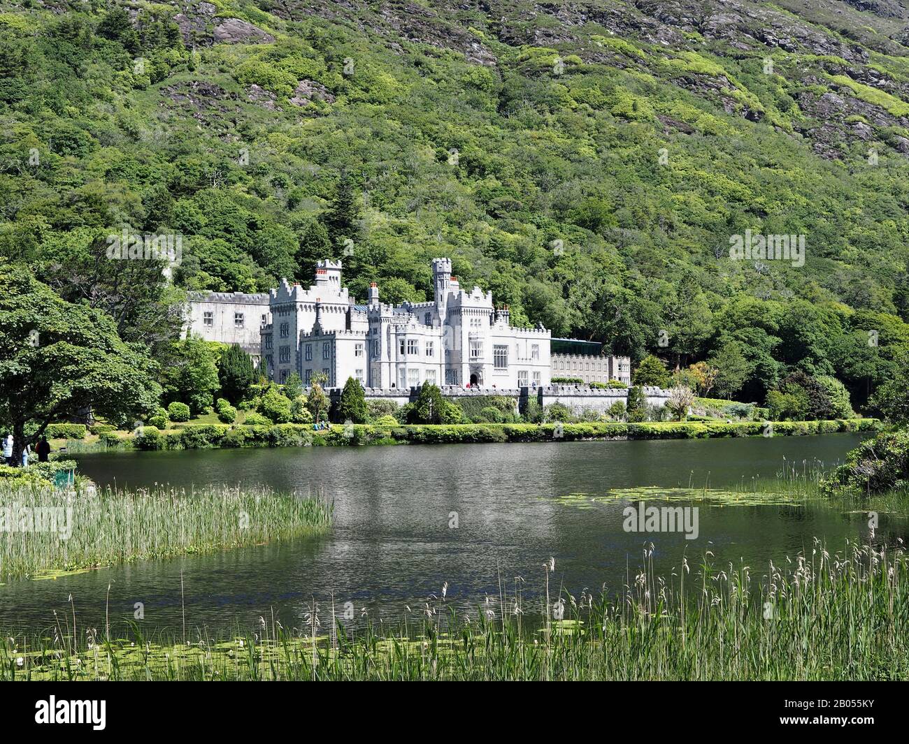 Kylemore abbey tourism hi-res stock photography and images - Alamy