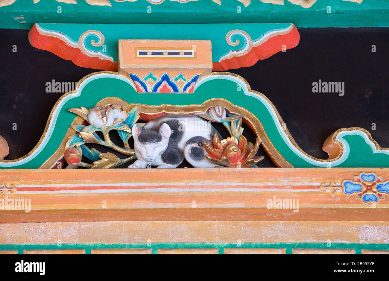 Cat in Nemuri Neko,Toshogu Shinto shrine, Nikko, Japan Stock Photo - Alamy