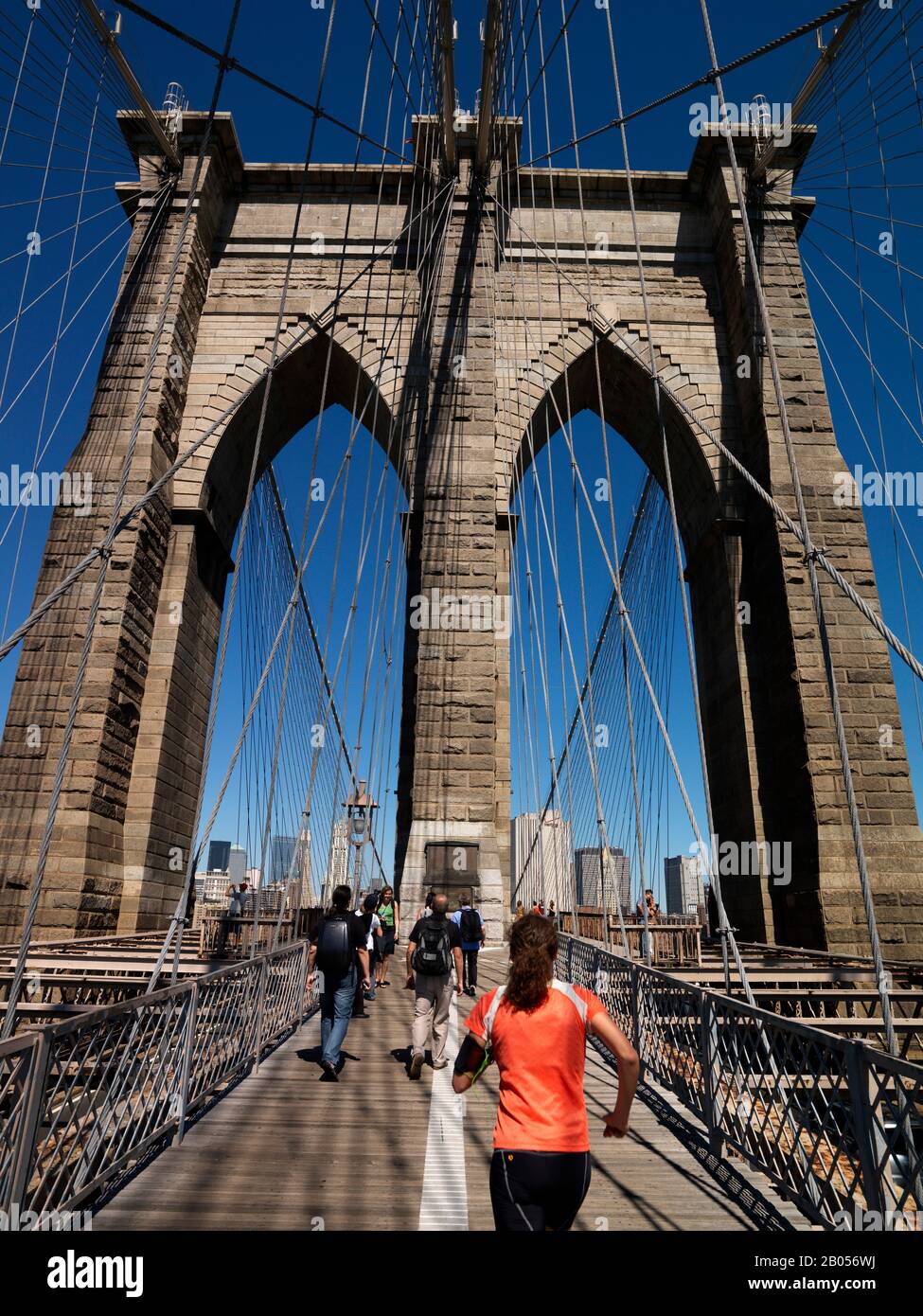 Brooklyn bridge full view hi-res stock photography and images - Alamy