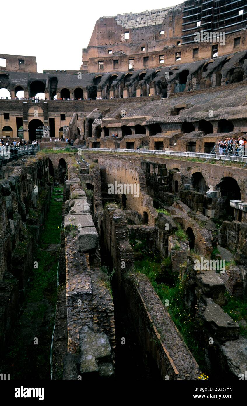 ITALY, ROME, COLOSSEUM, INTERIOR Stock Photo - Alamy
