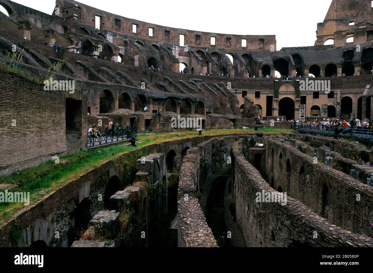 Stadium stadiums interior hi-res stock photography and images - Alamy