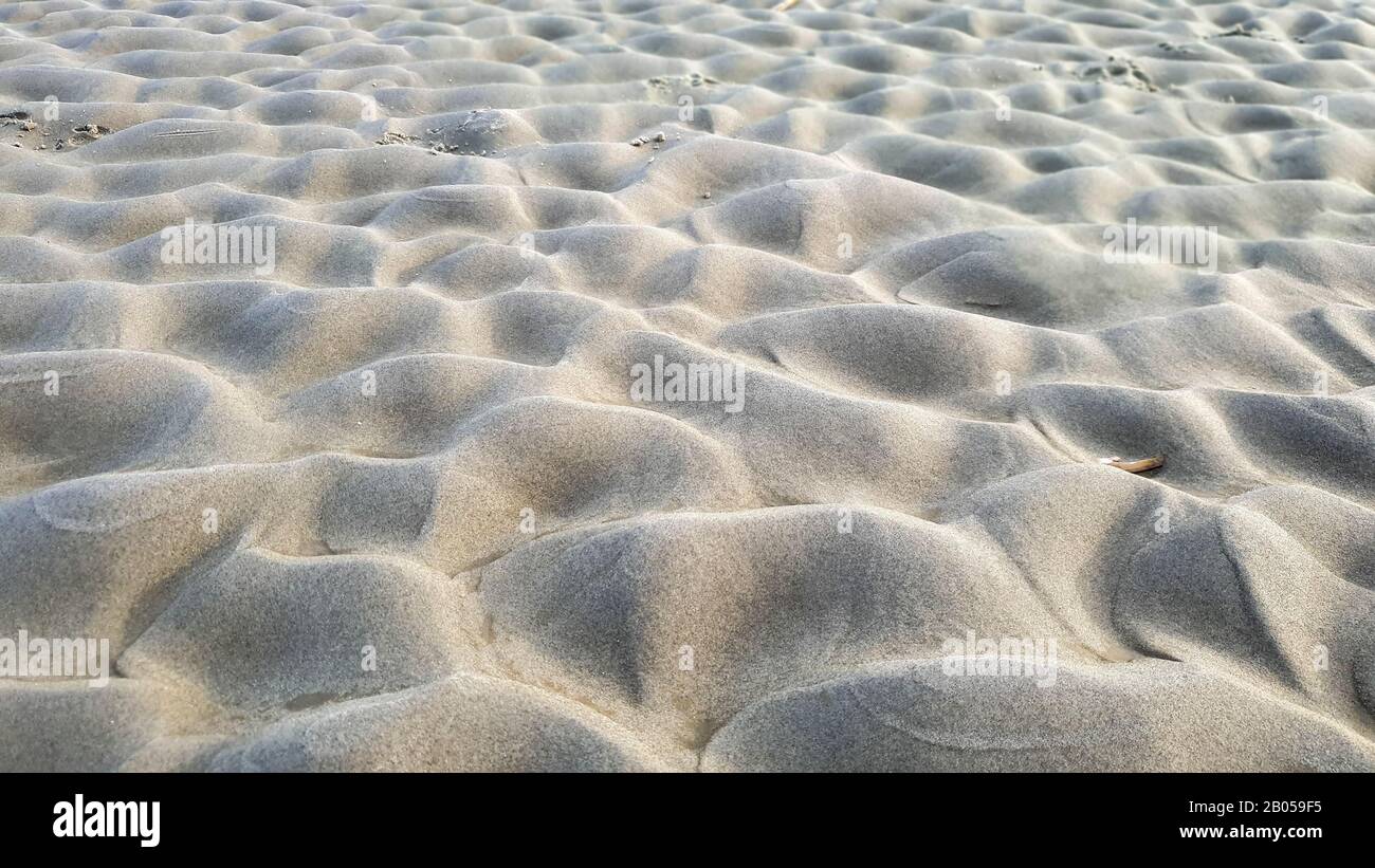 Wave formed ripple hi-res stock photography and images - Alamy