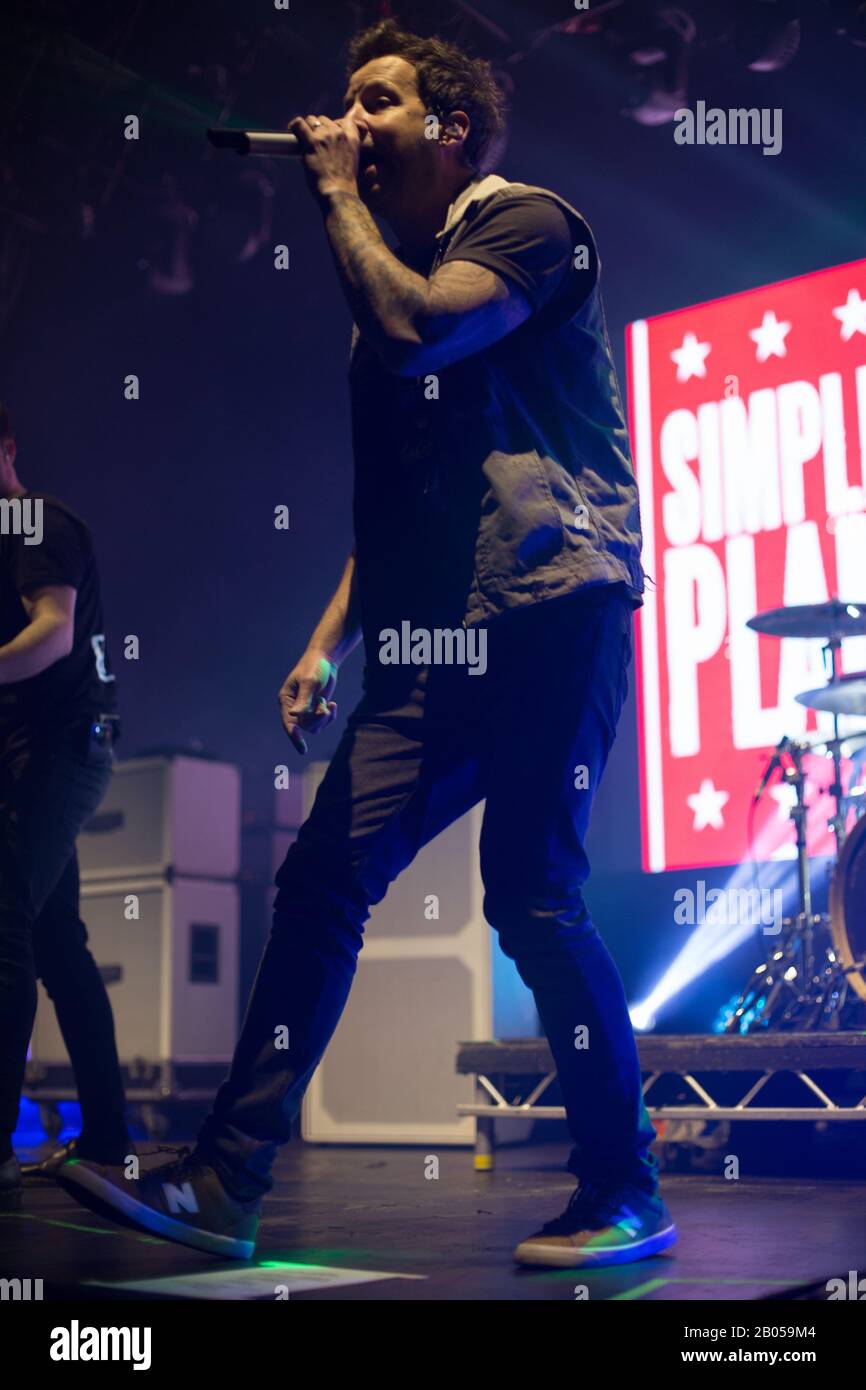 Simple plan vocalist hi-res stock photography and images - Alamy