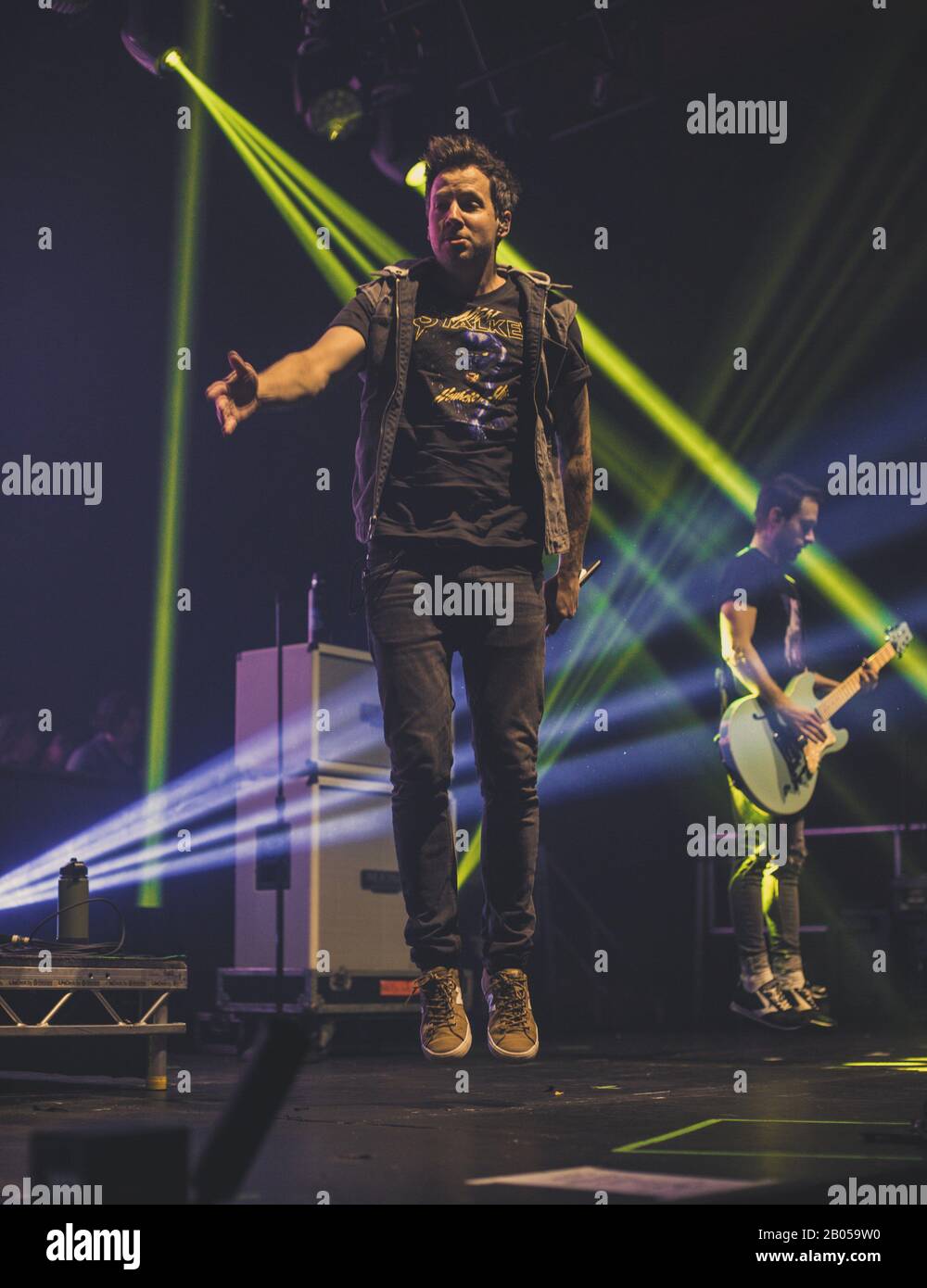Simple plan vocalist hi-res stock photography and images - Alamy