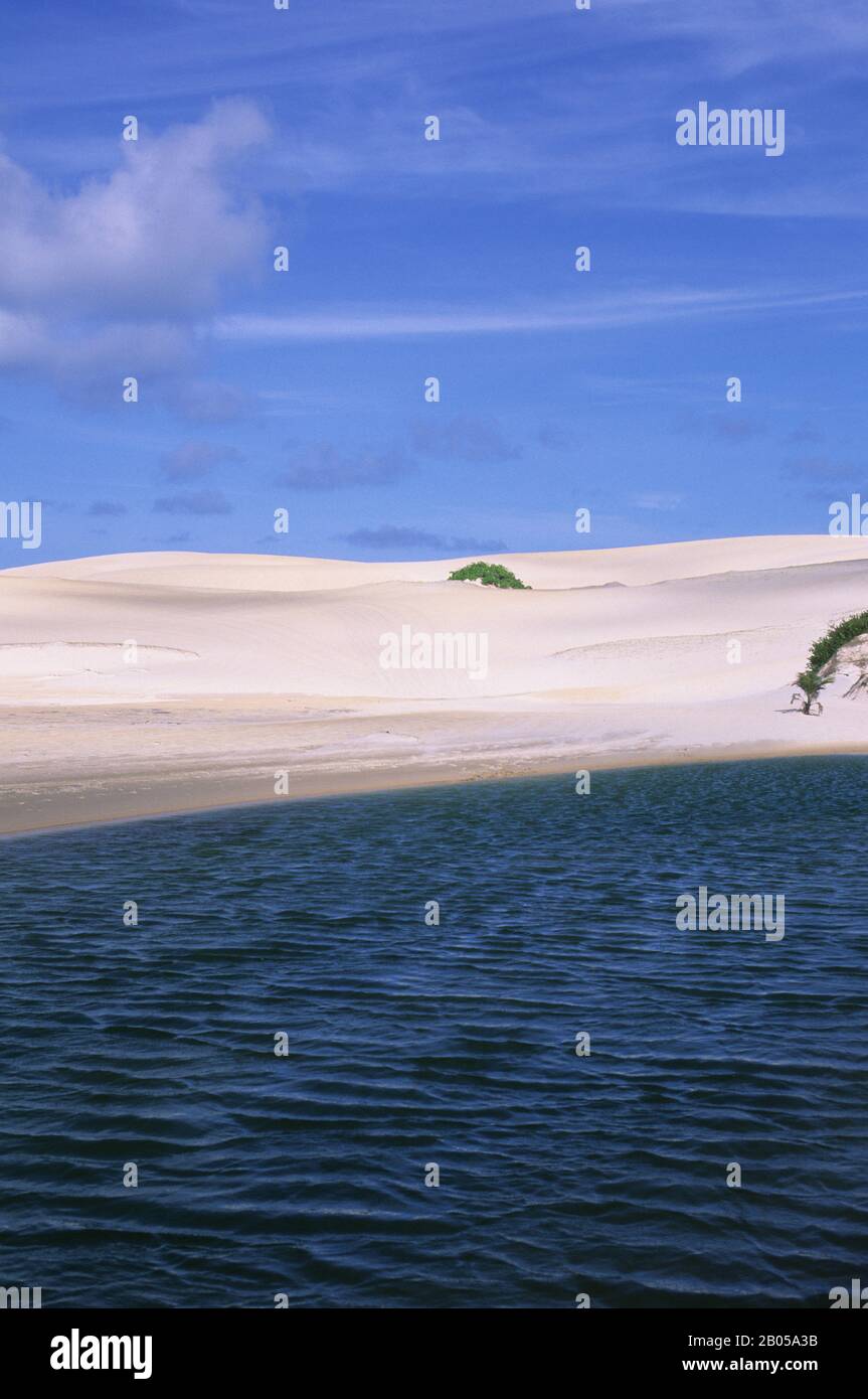 Brazil lake hi-res stock photography and images - Alamy