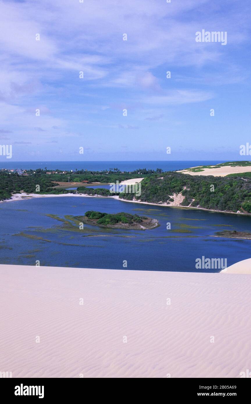 Dunes ocean brazil hi-res stock photography and images - Alamy
