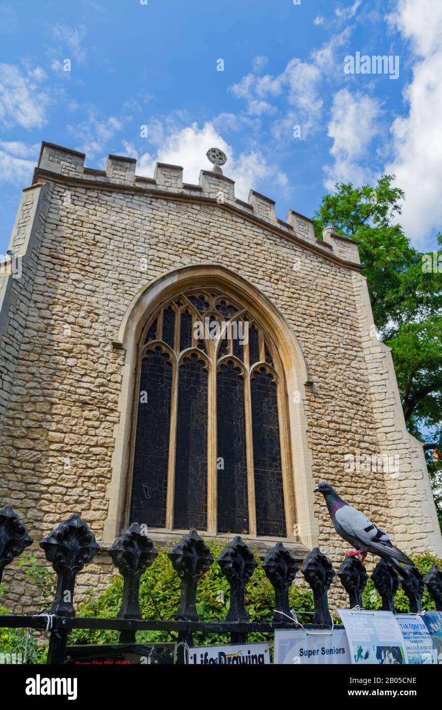 Holy trinity church cambridge hi-res stock photography and images - Alamy