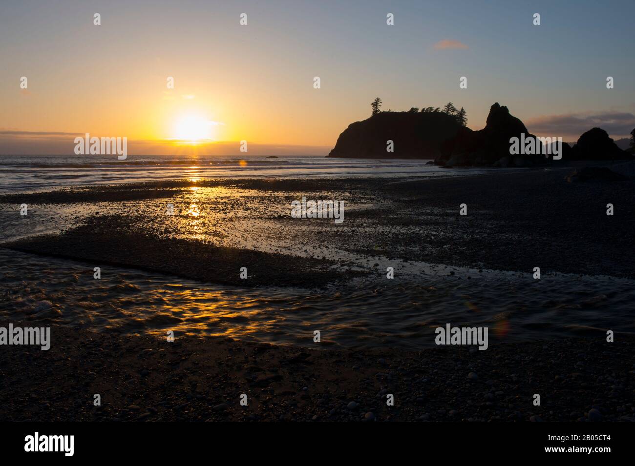 Sunset at Ruby Beach on the Olympic Peninsula in the Olympic National ...