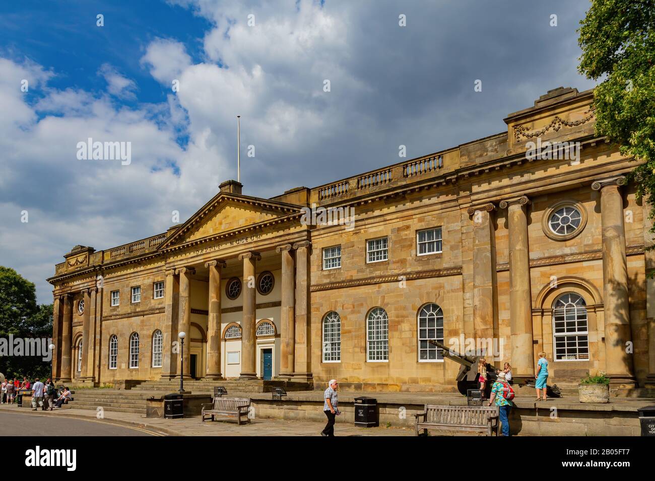 York crown court hi-res stock photography and images - Alamy